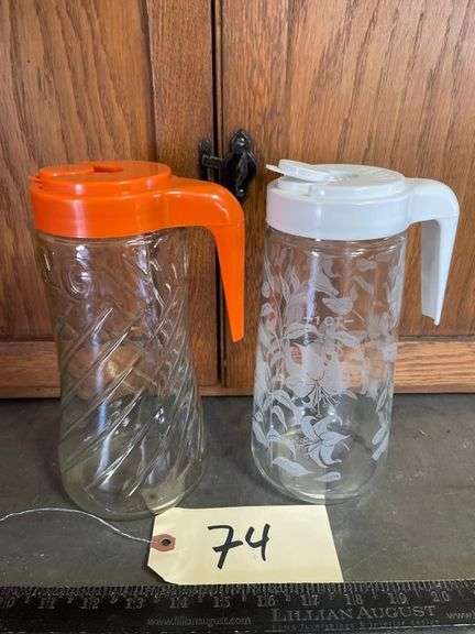 Tang juice pitchers • (2) • Vintage • Glass • 1st floor/Kitchen - Duck ...