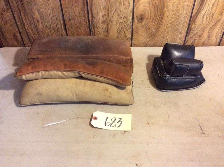 Gun Barrel Rests - Duck Soup Auctions