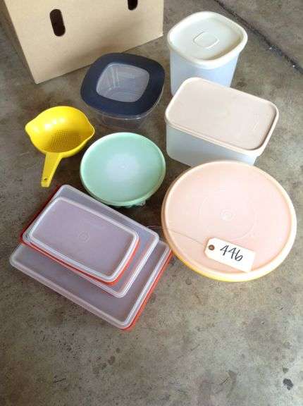 Tupperware and Other Plastic Ware - Duck Soup Auctions