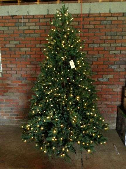 8’ Multi Function LED Christmas Tree. Color or White Lights Very Nice ...