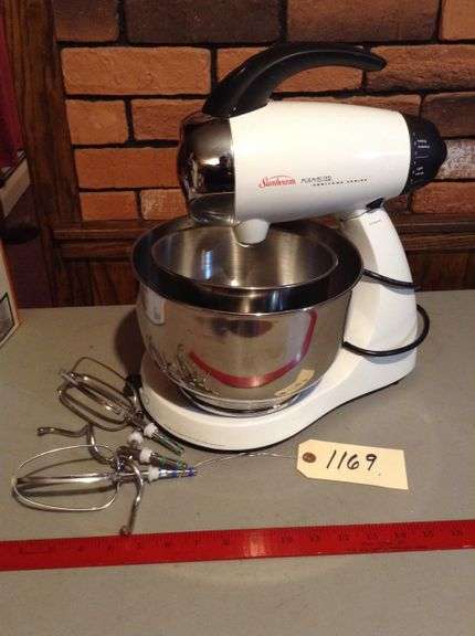 Sunbeam Mix Master Heritage Series Mixer - Duck Soup Auctions