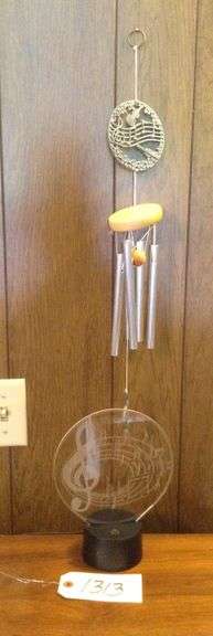 Wind Chimes and Light Up Musical Notes - Duck Soup Auctions