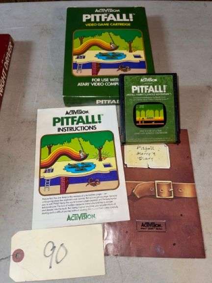 Pit fall Atari game and box • Main - Duck Soup Auctions