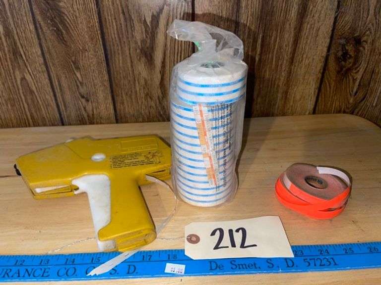 Price tag label maker, labels • dining room - Duck Soup Auctions