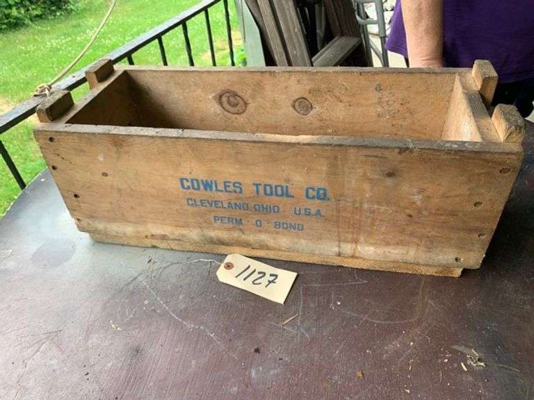 Cowles tool co. Box • Porch - Duck Soup Auctions