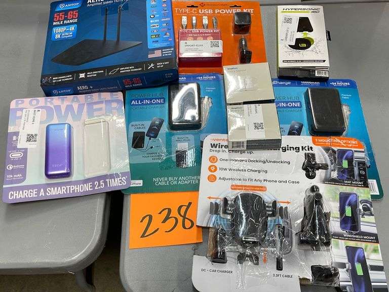 MISC LOT OF ELECTRONICS - SEE PHOTOS - Earl's Auction Company