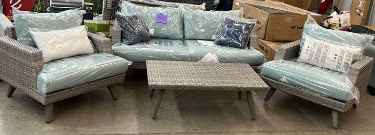 NEW RST BRANDS 4PC PATIO SET - Earl's Auction Company