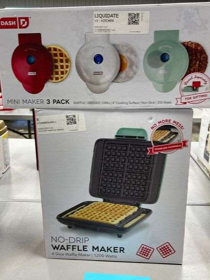 WAFFLE MAKER & SET OF 3 MINI WAFFLE MAKERS IN BOXES - Earl's Auction ...