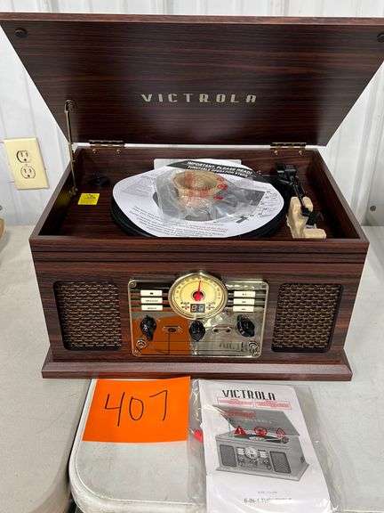 VICTROLA 6-IN-1 TURNTABLE - Earl's Auction Company