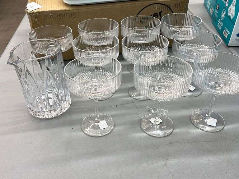 OVER AND BACK 4PC BAKEWARE SET & 11PC COCKTAIL MIXING GLASS SET - Earl ...