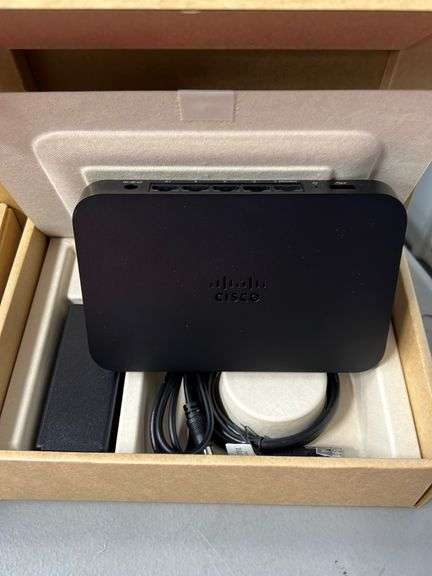 NEW CISCO MERAKI Z3-HW TELEWORKER GATEWAY APPLIANCE - Earl's Auction ...