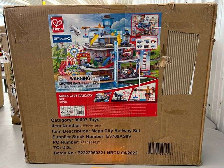 HAPE MEGA CITY RAILWAY SET IN BOX - Earl's Auction Company