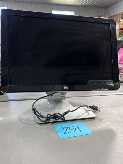 HP w2408 24" LCD MONITOR - Earl's Auction Company