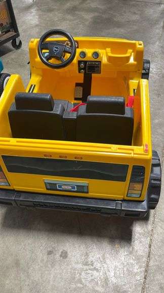 LITTLE TIKES HUMMER KIDS ELECTRIC RIDE ON CAR - Earl's Auction Company