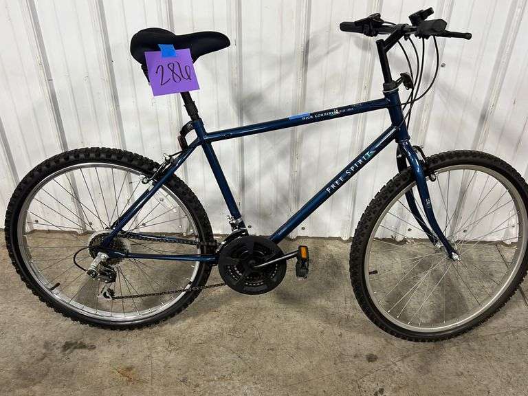 HIGH COUNTRY FREE SPIRIT BICYCLE - Earl's Auction Company