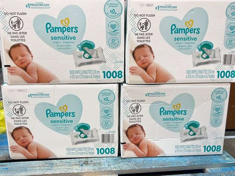4 BOXES OF PAMPERS SENSITIVE WIPES (1008 PER BOX - Earl's Auction Company