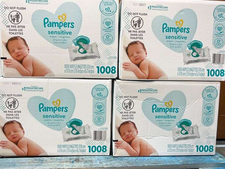 4 BOXES OF PAMPERS SENSITIVE WIPES (1008 PER BOX - Earl's Auction Company