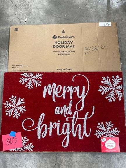(2) MERRY & BRIGHT HOLIDAY DOOR MATS IN BOXES - Earl's Auction Company