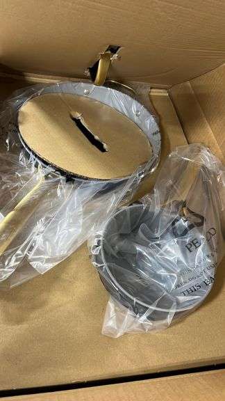 11PC CERAMIC COOKWARE SET IN BOX - Earl's Auction Company