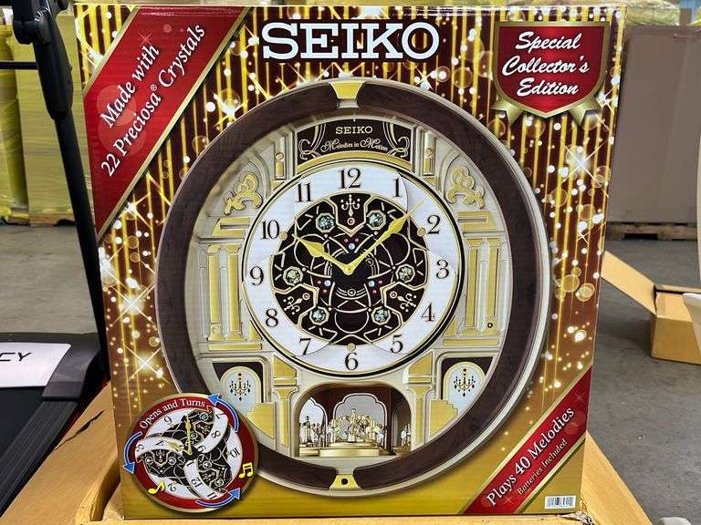 SEIKO WALL CLOCK IN BOX - Earl's Auction Company