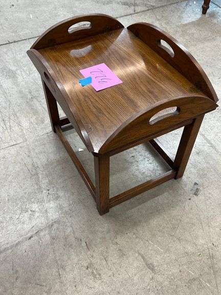 OAK WOOD DROP SIDE BUTLERS TABLE - Earl's Auction Company