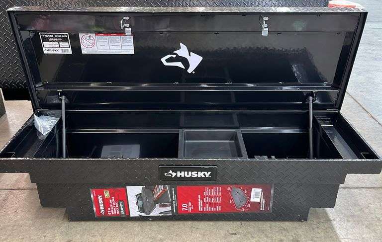 HUSKY 61" MID SIZE LOW PROFILE SADDLE TRUCK BOX W/ KEYS - Earl's ...