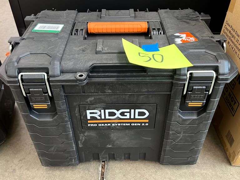 RIDGID INTERLOCKING TOOL BOX - Earl's Auction Company