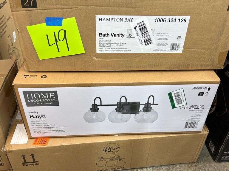 (3) VANITY LIGHTS IN BOXES - Earl's Auction Company