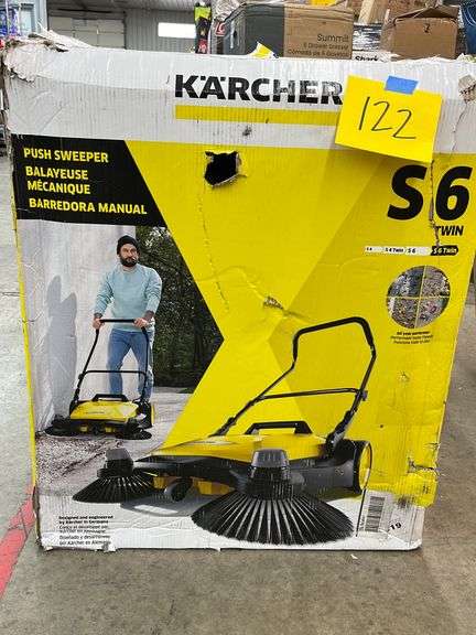 K'A'RCHER S6 TWIN PUSH SWEEPER IN BOX - Earl's Auction Company