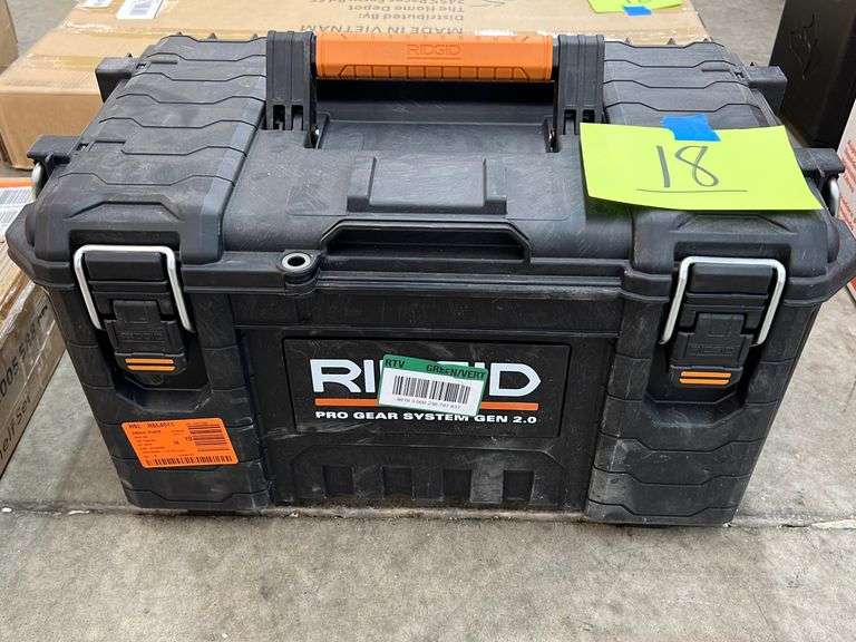 RIDGID INTERLOCKING TOOLBOX - Earl's Auction Company