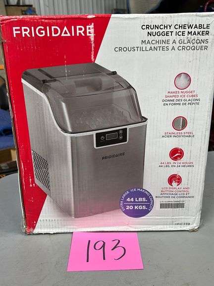 FRIGIDAIRE CRUNCHY CHEWABLE NUGGET ICE MAKER IN BOX - Earl's Auction ...