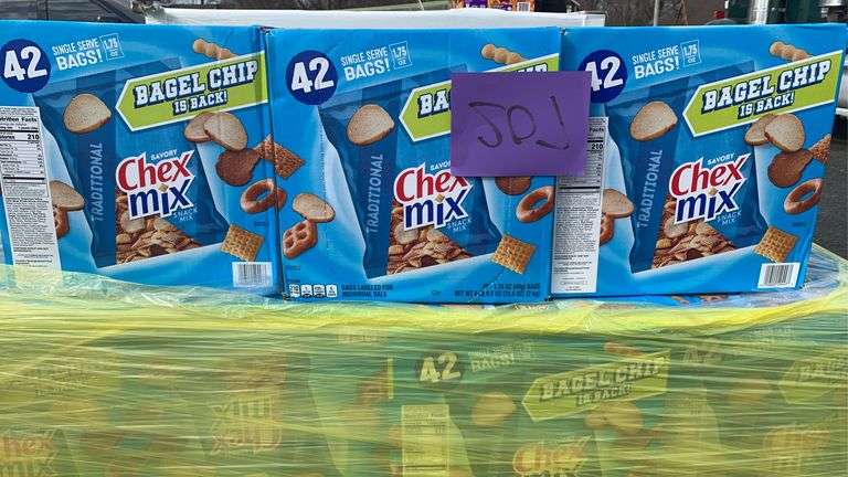 (17) BOXES OF CHEX MIX CHIPS (42 INDIVIDUAL BAGS PER BOX) - Earl's ...