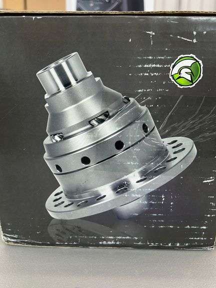 SPARTAN HELICAL WORM GEAR LIMITED SLIP DIFFERENTIAL IN BOX - Earl's ...