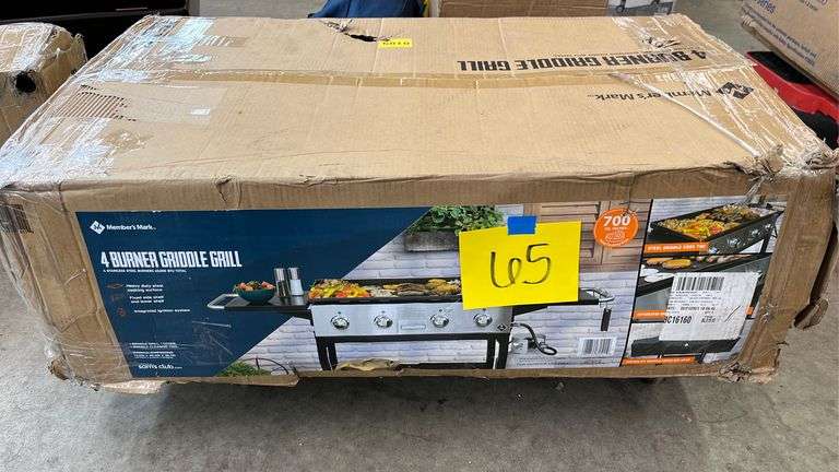 4 BURNER GRIDDLE GRILL IN BOX - Earl's Auction Company