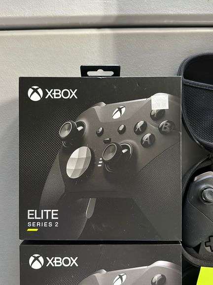 (6) XBOX ELITE CONTROLLERS - Earl's Auction Company