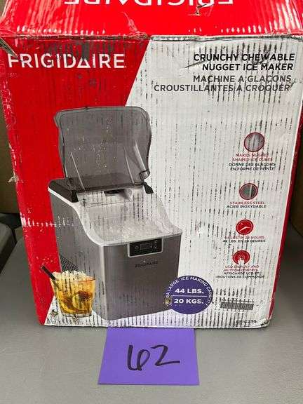 FRIGIDAIRE CRUNCHY CHEWABLE NUGGET ICE MAKER IN BOX - Earl's Auction ...