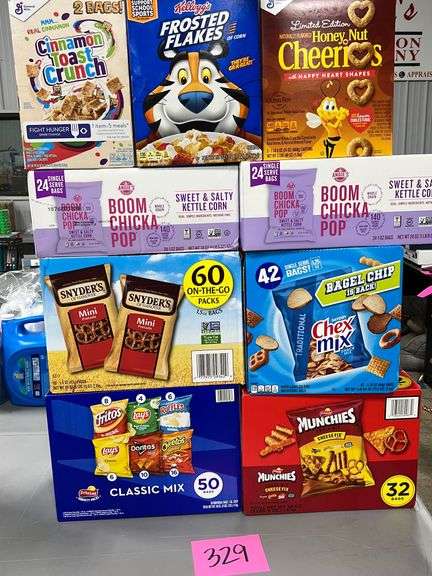 MISC LOT OF FOOD ITEMS - SEE PHOTOS - Earl's Auction Company