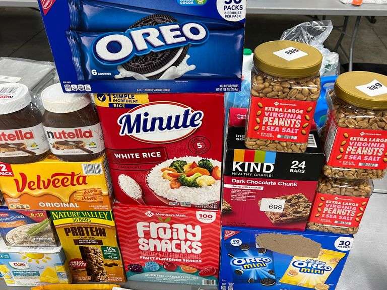 MISC LOT OF FOOD ITEMS - SEE PHOTOS - Earl's Auction Company