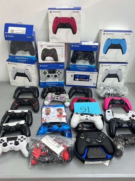 (28) ASSORTED PLAYSTATION CONTROLLERS - SEE PHOTOS - Earl's Auction Company