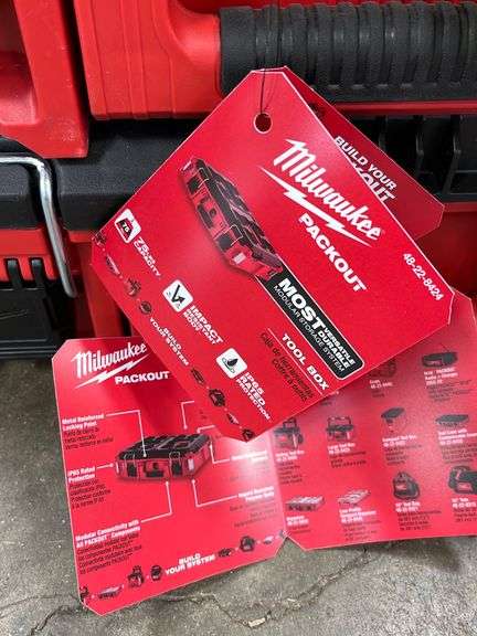 (2) MILWAUKEE PACKOUT TOOL BOXES - Earl's Auction Company