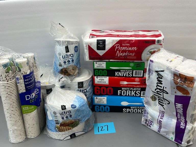 LARGE LOT OF DISPOSABLE PAPER PRODUCTS & SERVEWARE- SEE PHOTOS - Earl's ...