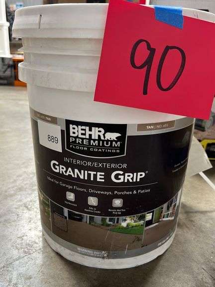 BEHR 5 GALLON BUCKET OF GRANITE GRIP FLOOR COATING - Earl's Auction Company