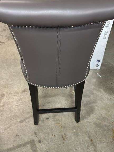 GREY NAILHEAD TRIM BAR STOOL - Earl's Auction Company