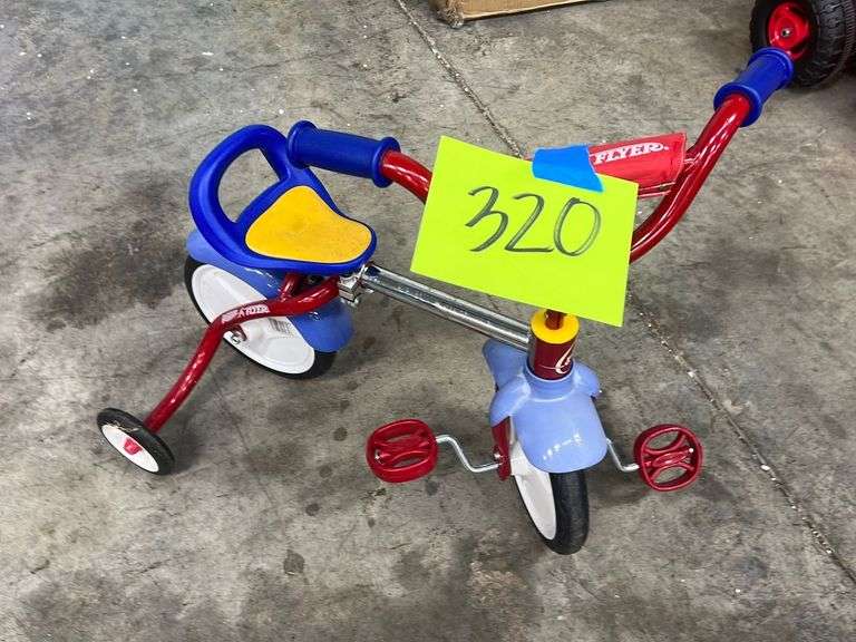 SMALL RADIO FLYER TRICYCLE - Earl's Auction Company