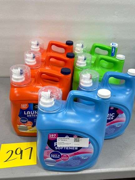 7PC LOT OF MEMBERS MARK LAUNDRY ITEMS - Earl's Auction Company