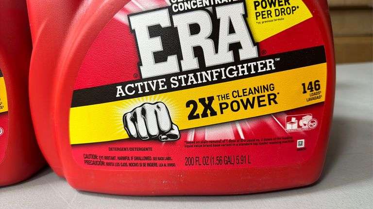 (6) JUGS OF ERA LAUNDRY DETERGENT - Earl's Auction Company
