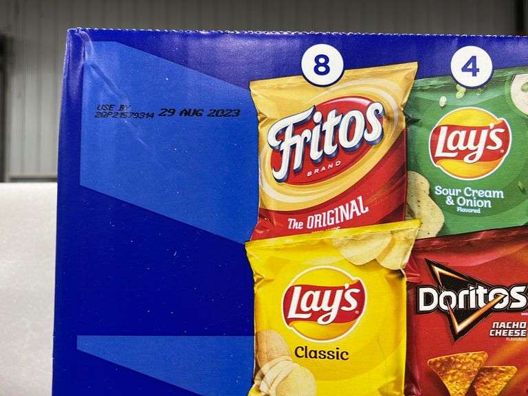 (6) BOXES OF FRITO LAY CHIP VARIETY PACKS - Earl's Auction Company