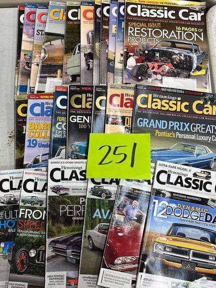(24) CLASSICS CAR MAGAZINES FROM 2000S - Earl's Auction Company