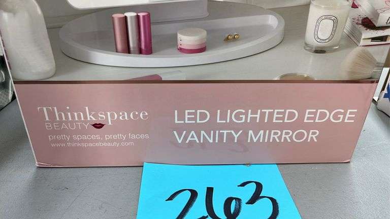 GLO TECH LED VANITY MIRROR IN BOX - Earl's Auction Company