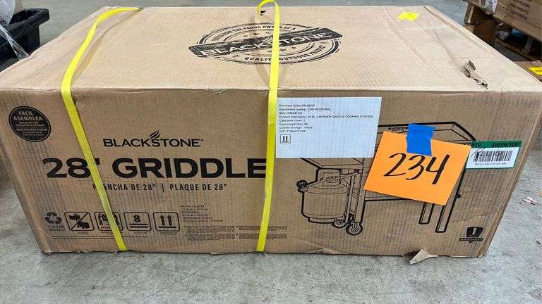 28" BLACKSTONE GRIDDLE IN BOX - Earl's Auction Company